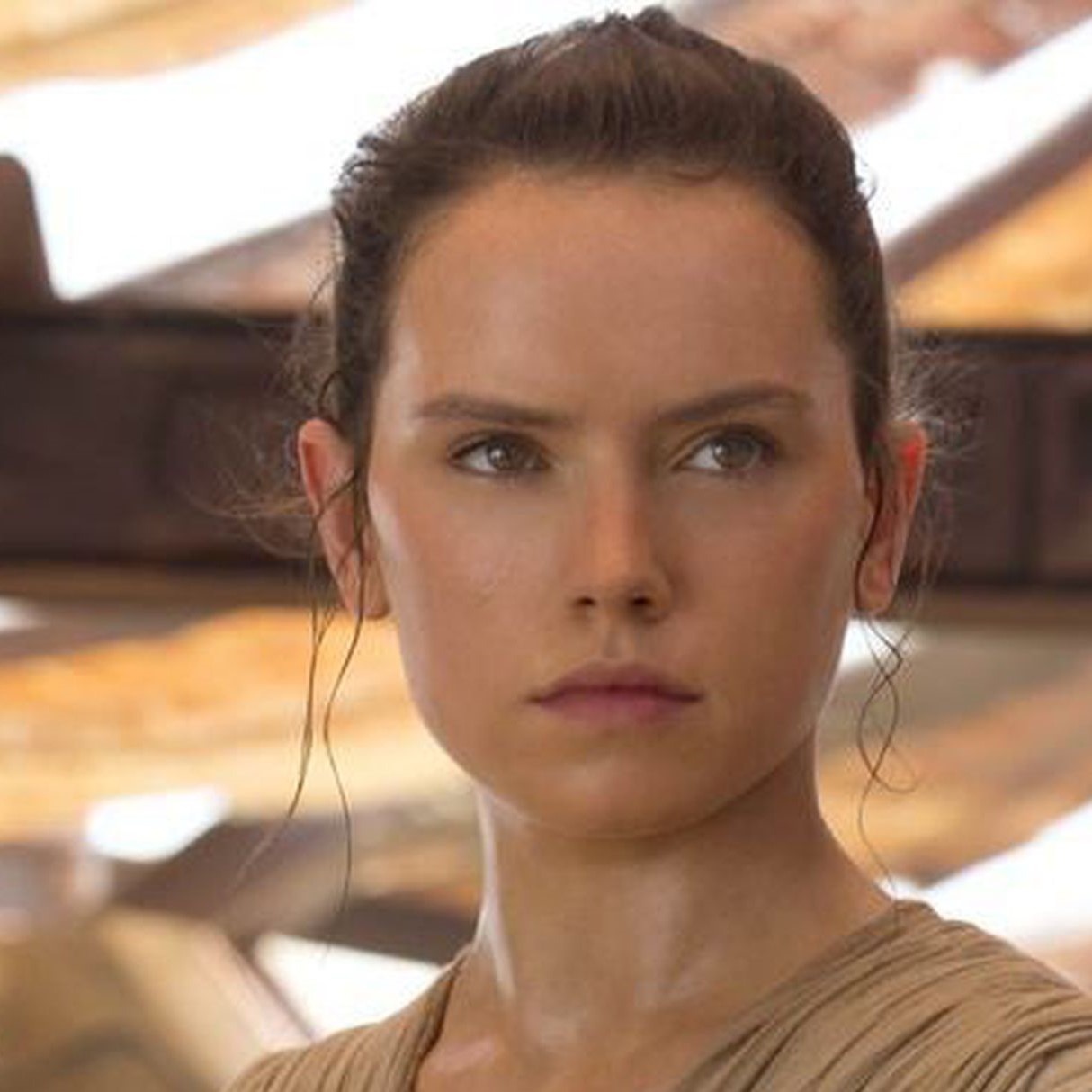 Rey’s Lightsaber is Just One More Thing Not Explained in Rise of ...